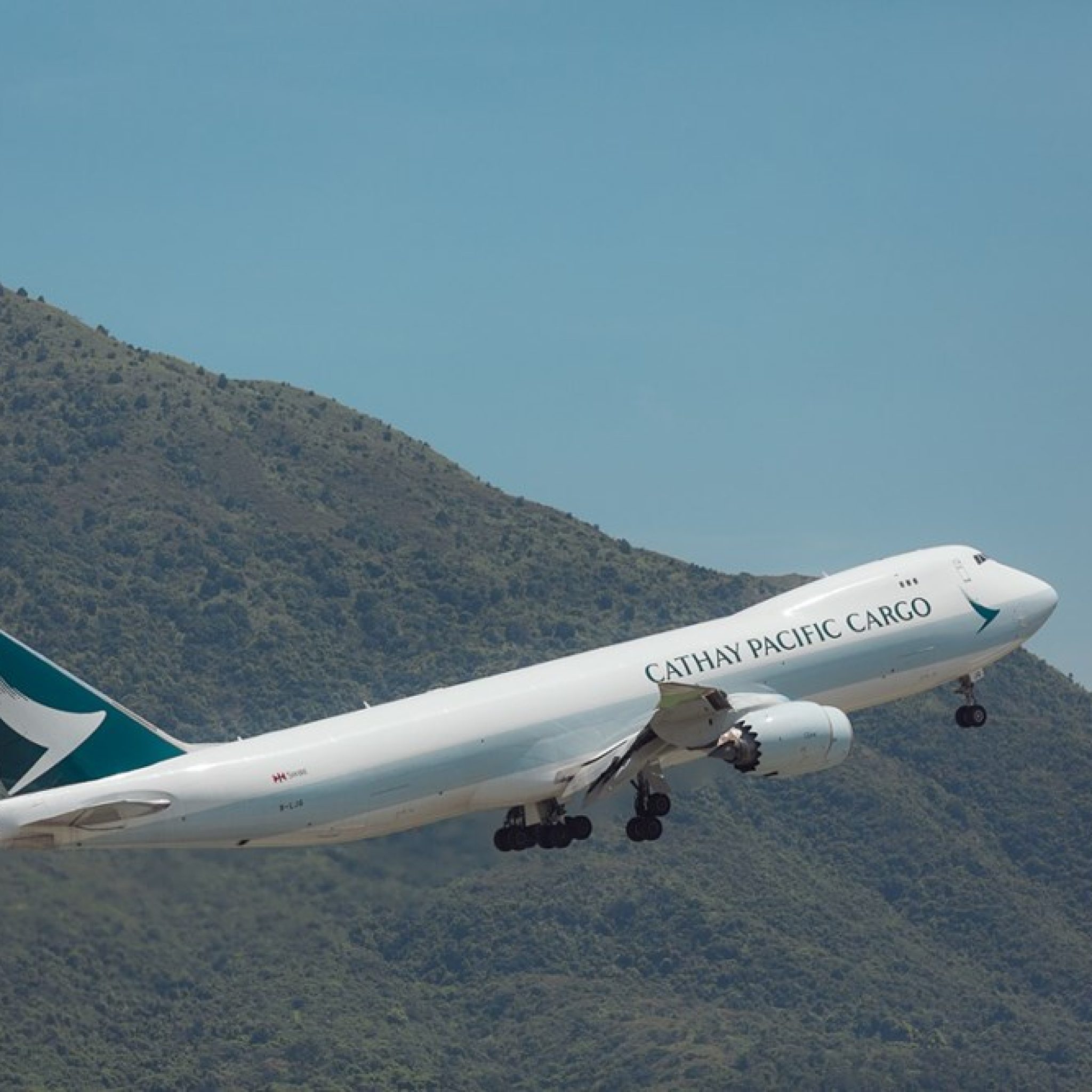 Cathay Cargo expects lower China-US demand from May due to tariffs – Pilot Freight Logistics ...